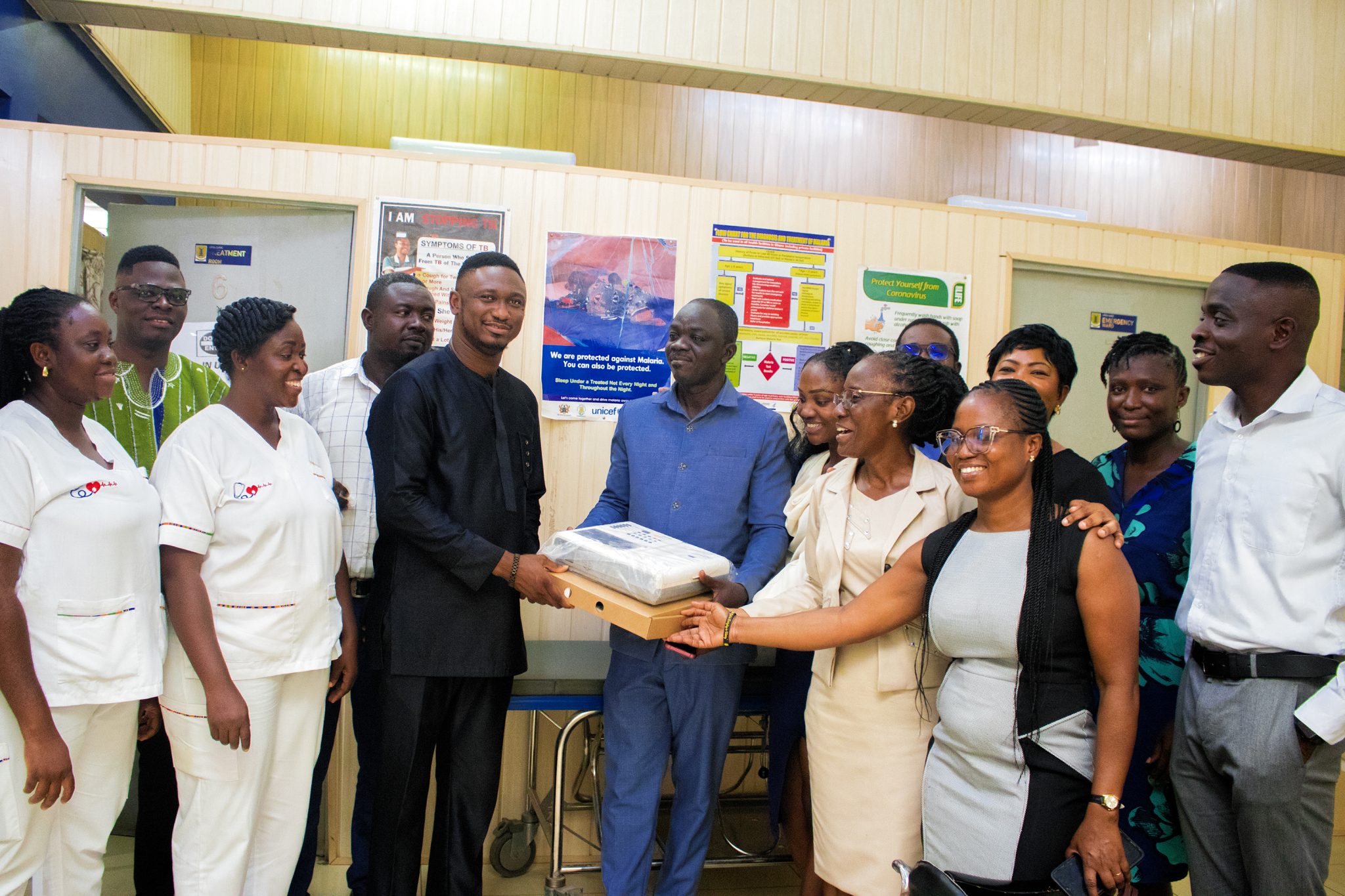 UPSA MBA Corporate Communication Students Donate ECG Machine to UPSA ...